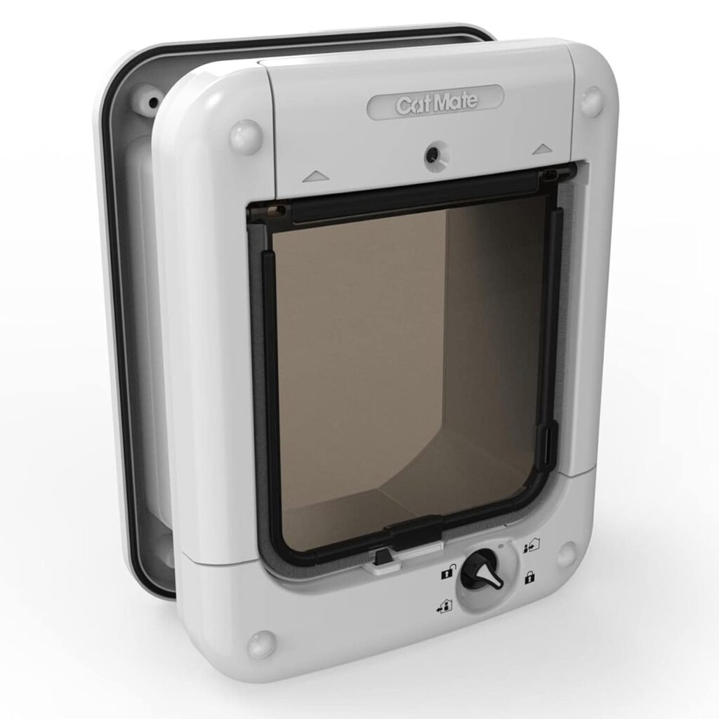 8 Best Electronic & Automatic Cat Doors in 2025 - Reviews & Top Picks ...